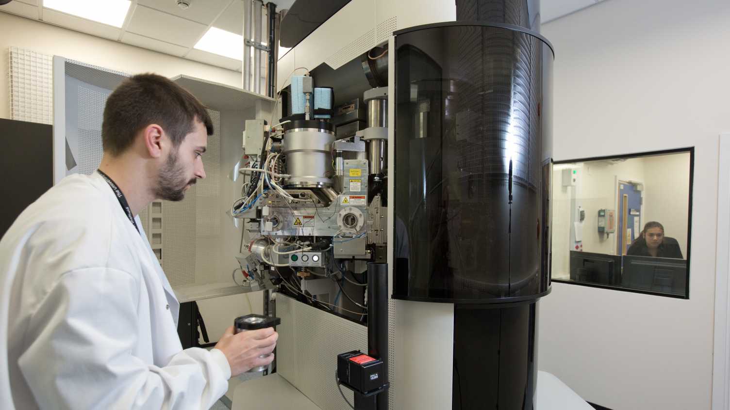 Cryo-Electron Microscopy | Cryo-Electron Microscopy | The University of ...